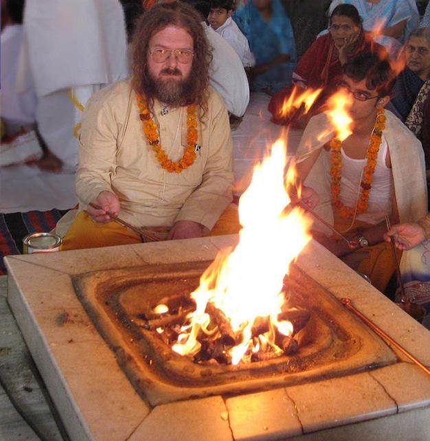 हवन आहुति मंत्र 108 : हवन के सम्पूर्ण मंत्र और सम्पूर्ण हवन विधी pdf ...